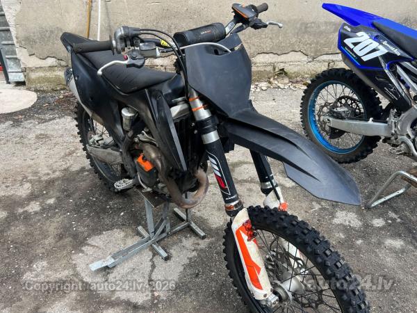 Melns KTM 450 SX-F 2020 Tallina, ar dzinēja tilpumu 0.00 L un nobraukumu 0 tūkst. km par 3100 €, foto 2 vietnē AUTOMOTO.COM.LV