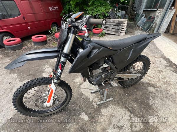Melns KTM 450 SX-F 2020 Tallina, ar dzinēja tilpumu 0.00 L un nobraukumu 0 tūkst. km par 3100 €, foto 3 vietnē AUTOMOTO.COM.LV