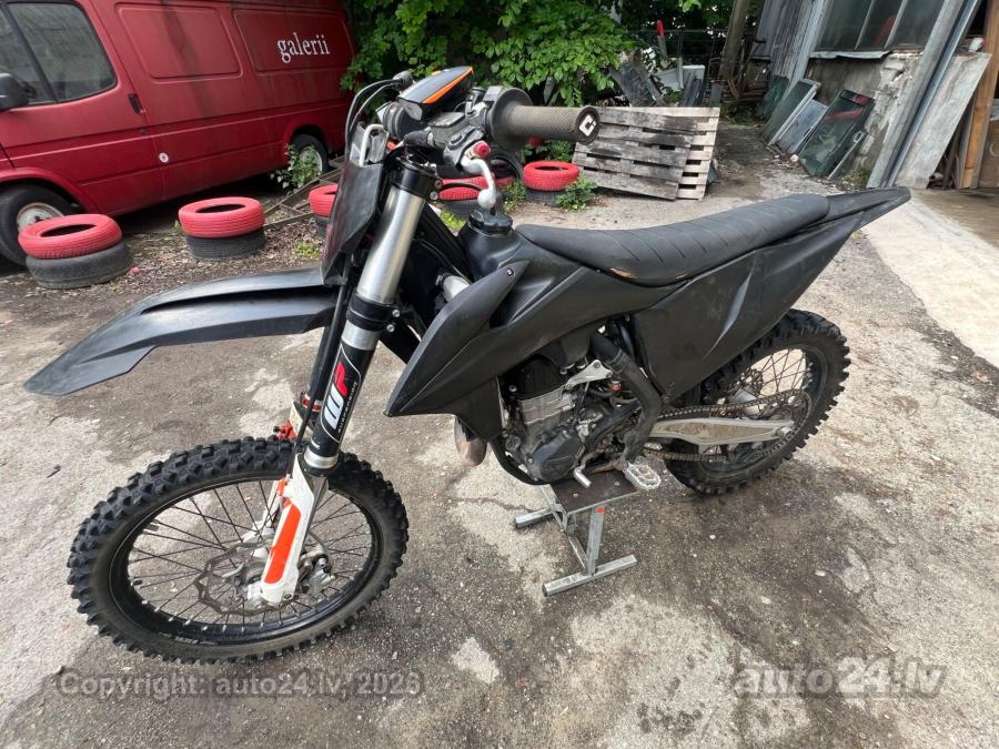 Черный КТМ 450 SX-F 2020 в Таллин, объемом двигателя 0.00 л и пробегом 0 тыс. км за 3100 €, фото 4 на AUTOMOTO.COM.LV