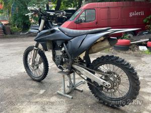 Черный КТМ 450 SX-F 2020 в Таллин, объемом двигателя 0.00 л и пробегом 0 тыс. км за 3100 €, фото 5 на AUTOMOTO.COM.LV