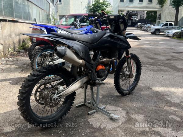 Melns KTM 450 SX-F 2020 Tallina, ar dzinēja tilpumu 0.00 L un nobraukumu 0 tūkst. km par 3100 €, foto 7 vietnē AUTOMOTO.COM.LV