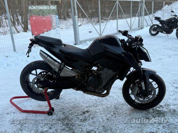 Melns KTM 690 Duke 2020 Pērnava, ar dzinēja tilpumu 0.79 L un nobraukumu 25 tūkst. km par 6490 €, foto 6 vietnē AUTOMOTO.COM.LV