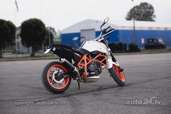 KTM 690 Duke 2014 Pērnava, ar dzinēja tilpumu 0.00 L un nobraukumu 39 tūkst. km par 3590 €, foto 3 vietnē AUTOMOTO.COM.LV