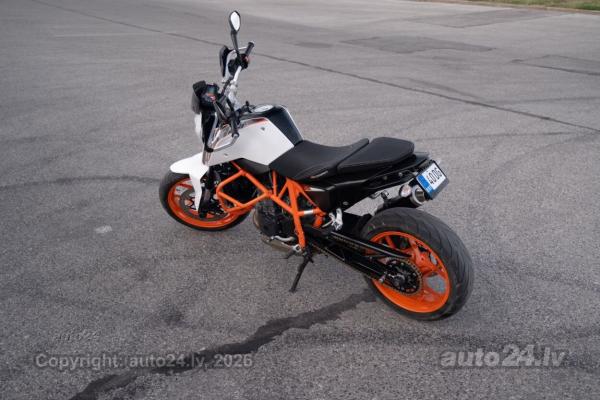KTM 690 Duke 2014 Pērnava, ar dzinēja tilpumu 0.00 L un nobraukumu 39 tūkst. km par 3590 €, foto 4 vietnē AUTOMOTO.COM.LV