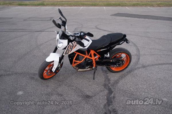 KTM 690 Duke 2014 Pērnava, ar dzinēja tilpumu 0.00 L un nobraukumu 39 tūkst. km par 3590 €, foto 5 vietnē AUTOMOTO.COM.LV