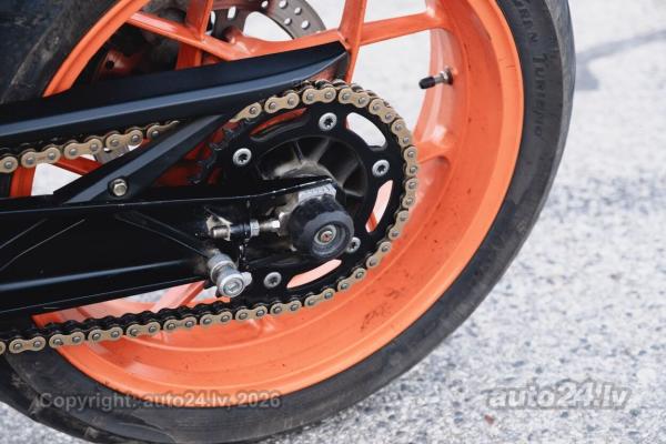 KTM 690 Duke 2014 Pērnava, ar dzinēja tilpumu 0.00 L un nobraukumu 39 tūkst. km par 3590 €, foto 10 vietnē AUTOMOTO.COM.LV