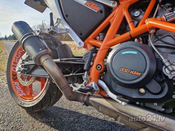 Orange KTM 690 Duke 2014 in Parnu, with an engine capacity of 0.69 L and mileage of 20 thousand km for 3900 €, photo 7 on AUTOMOTO.COM.LV