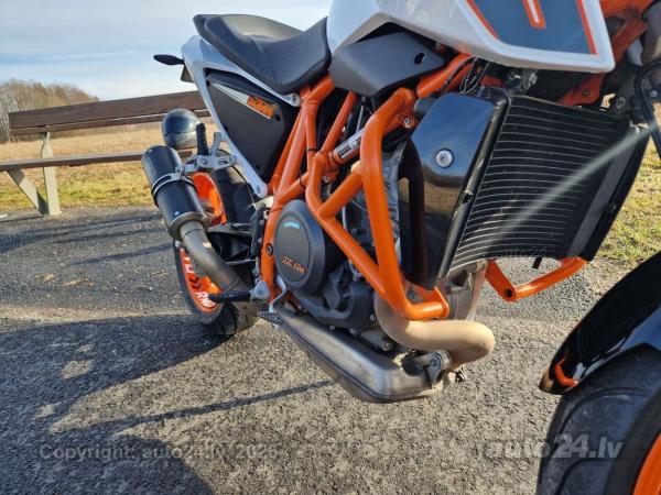Orange KTM 690 Duke 2014 in Parnu, with an engine capacity of 0.69 L and mileage of 20 thousand km for 3900 €, photo 10 on AUTOMOTO.COM.LV
