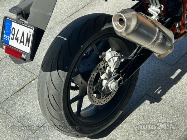 Oranžs KTM 690 Duke 2014 Tallina, ar dzinēja tilpumu 0.69 L un nobraukumu 10 tūkst. km par 3850 €, foto 2 vietnē AUTOMOTO.COM.LV