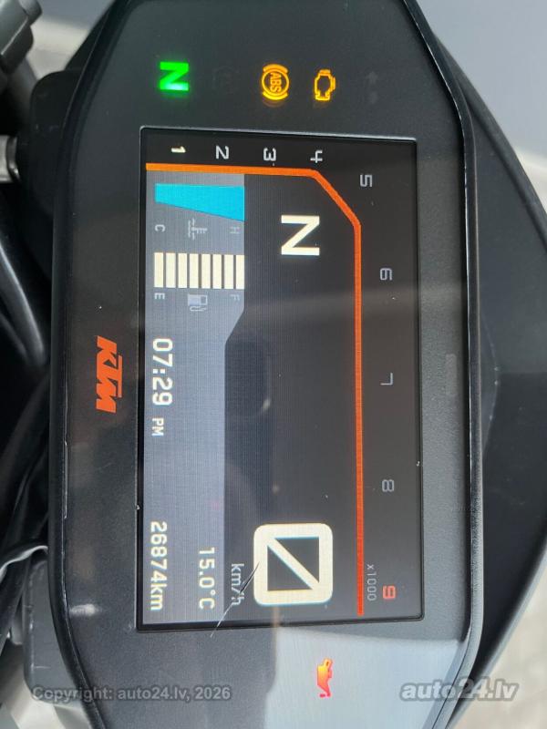 Balts KTM 690 Duke 2016 Pērnava, ar dzinēja tilpumu 0.69 L un nobraukumu 27 tūkst. km par 4800 €, foto 10 vietnē AUTOMOTO.COM.LV