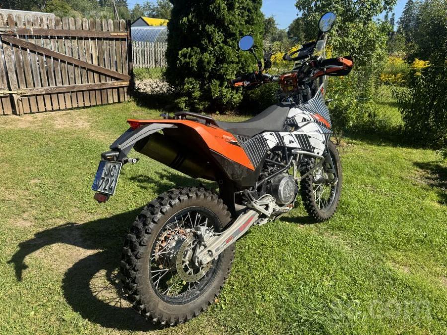 KTM 690 Enduro 2008 Rīga, ar dzinēja tilpumu 0.69 L un nobraukumu 0 tūkst. km par 4600 €, foto 4 vietnē AUTOMOTO.COM.LV