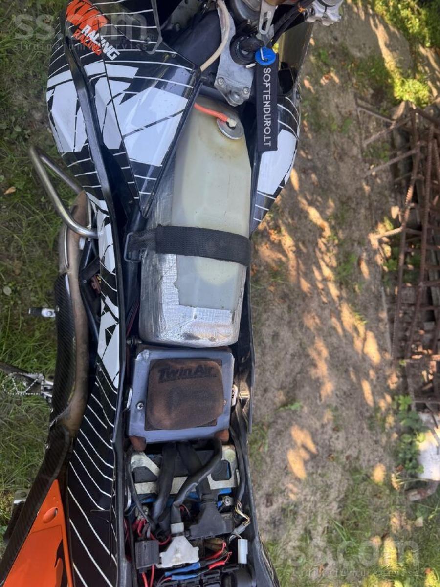 KTM 690 Enduro 2008 Rīga, ar dzinēja tilpumu 0.69 L un nobraukumu 0 tūkst. km par 4600 €, foto 10 vietnē AUTOMOTO.COM.LV