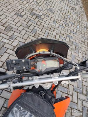 Oranžs KTM 690 Enduro 2010 Tallina, ar dzinēja tilpumu 0.65 L un nobraukumu 37 tūkst. km par 4200 €, foto 8 vietnē AUTOMOTO.COM.LV