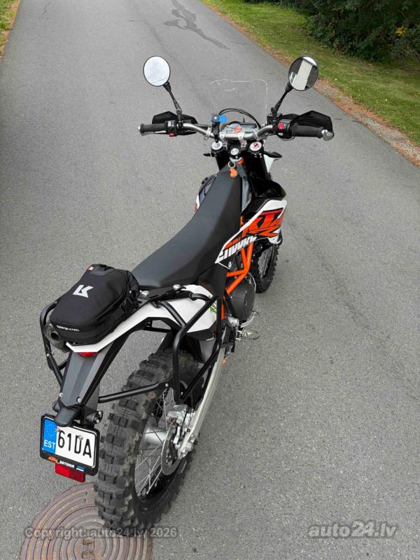 Oranžs KTM 690 Enduro 2015 Tallina, ar dzinēja tilpumu 0.00 L un nobraukumu 24 tūkst. km par 6000 €, foto 4 vietnē AUTOMOTO.COM.LV
