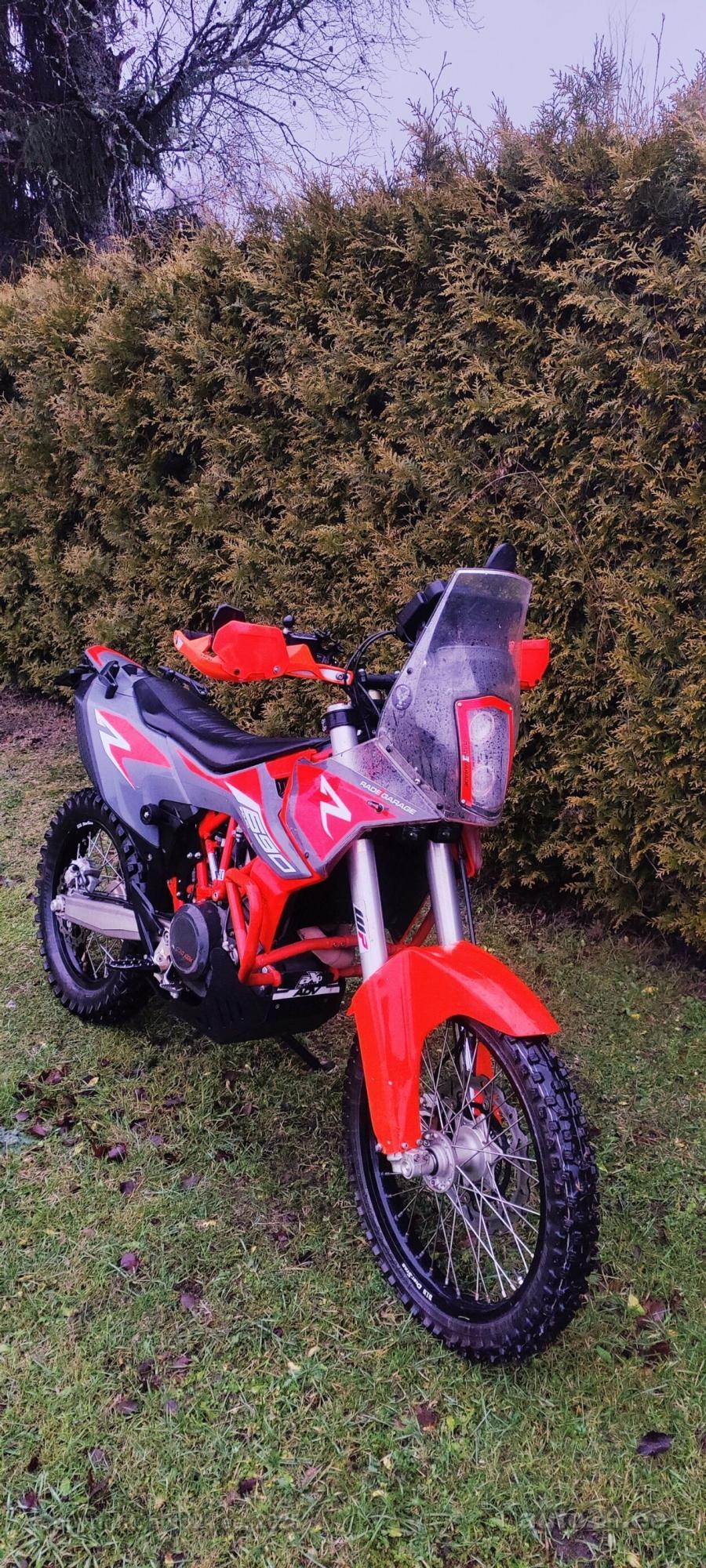 Orange KTM 690 Enduro 2022 in Otepaa, with an engine capacity of 0.69 L and mileage of 8 thousand km for 10990 €, photo 4 on AUTOMOTO.COM.LV