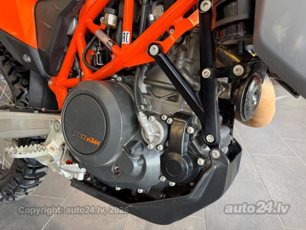 Oranžs KTM 690 Enduro 2023 Tallina, ar dzinēja tilpumu 0.69 L un nobraukumu 1 tūkst. km par 8990 €, foto 8 vietnē AUTOMOTO.COM.LV