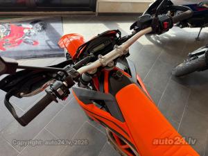 Oranžs KTM 690 Enduro 2023 Tallina, ar dzinēja tilpumu 0.69 L un nobraukumu 1 tūkst. km par 8990 €, foto 21 vietnē AUTOMOTO.COM.LV