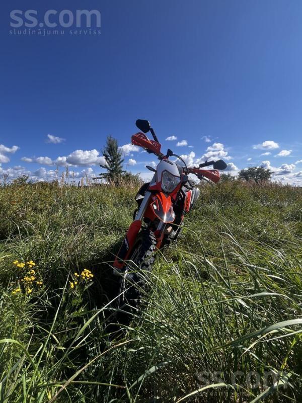 KTM 690 Enduro R 2020 Ventspils, ar dzinēja tilpumu 0.69 L un nobraukumu 0 tūkst. km par 7600 €, foto 2 vietnē AUTOMOTO.COM.LV