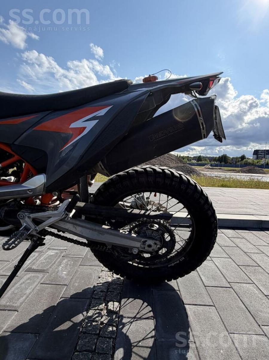 KTM 690 Enduro R 2021 Rīga, ar dzinēja tilpumu 0.69 L un nobraukumu 0 tūkst. km par 7850 €, foto 5 vietnē AUTOMOTO.COM.LV