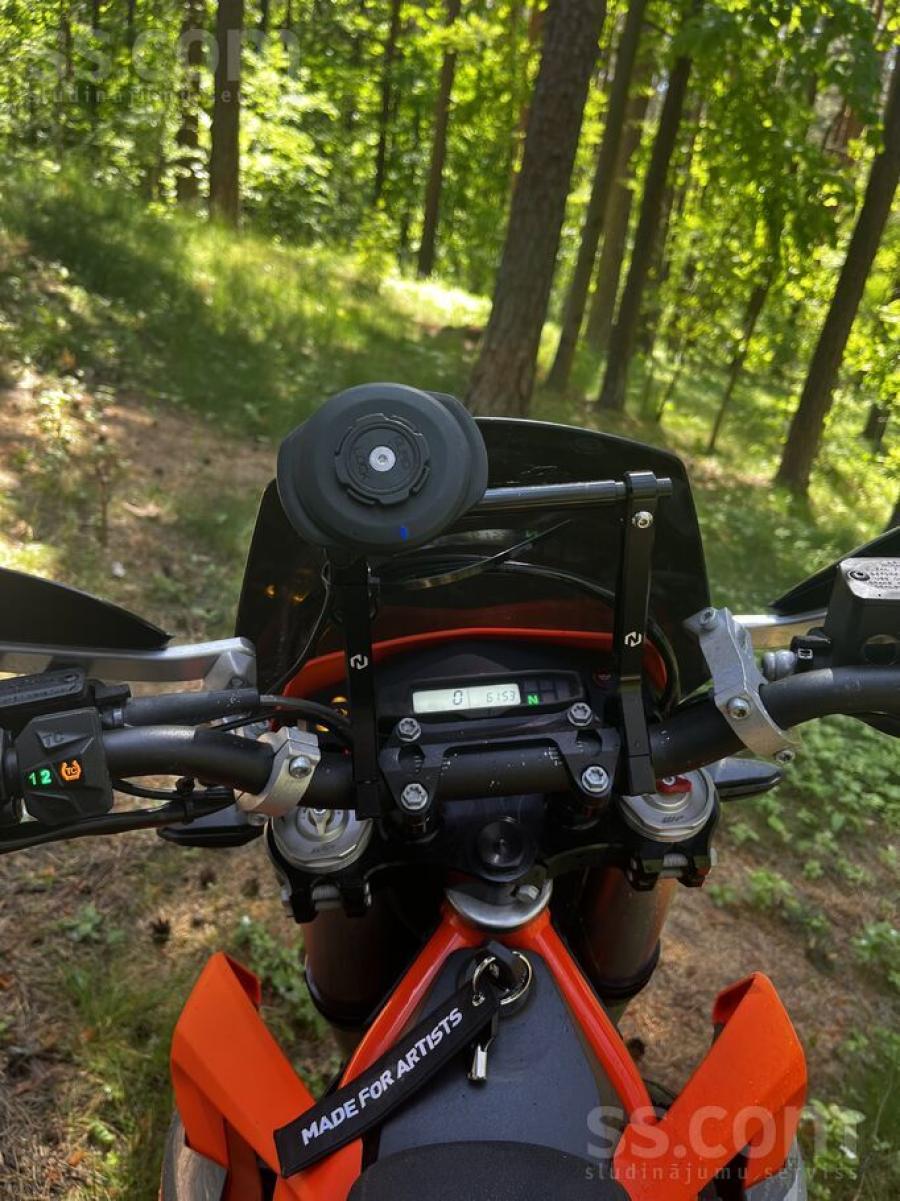 KTM 690 Enduro R 2022 Rīga, ar dzinēja tilpumu 0.69 L un nobraukumu 0 tūkst. km par 8300 €, foto 6 vietnē AUTOMOTO.COM.LV
