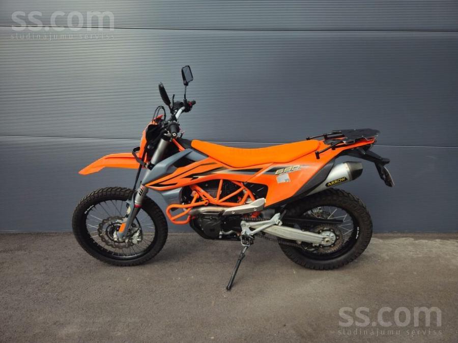 KTM 690 Enduro R 2023 Rīga, ar dzinēja tilpumu 0.69 L un nobraukumu 0 tūkst. km par 9500 €, foto 5 vietnē AUTOMOTO.COM.LV