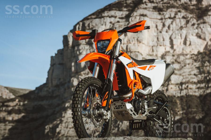 КТМ 690 Enduro R 2026 в Рига, объемом двигателя 0.69 л и пробегом 0 тыс. км за 12290 €, фото 3 на AUTOMOTO.COM.LV