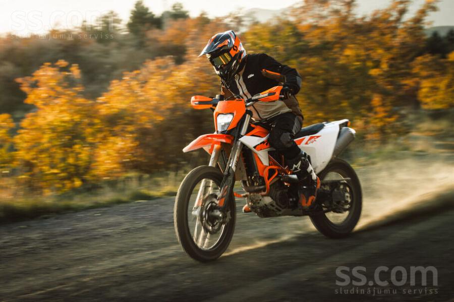 КТМ 690 Enduro R 2026 в Рига, объемом двигателя 0.69 л и пробегом 0 тыс. км за 12290 €, фото 10 на AUTOMOTO.COM.LV
