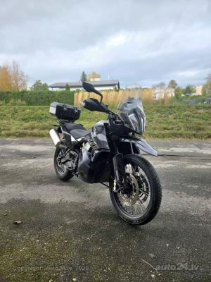 Melns KTM 790 Adventure 2019 Tallina, ar dzinēja tilpumu 0.80 L un nobraukumu 41 tūkst. km par 6450 €, foto 1 vietnē AUTOMOTO.COM.LV