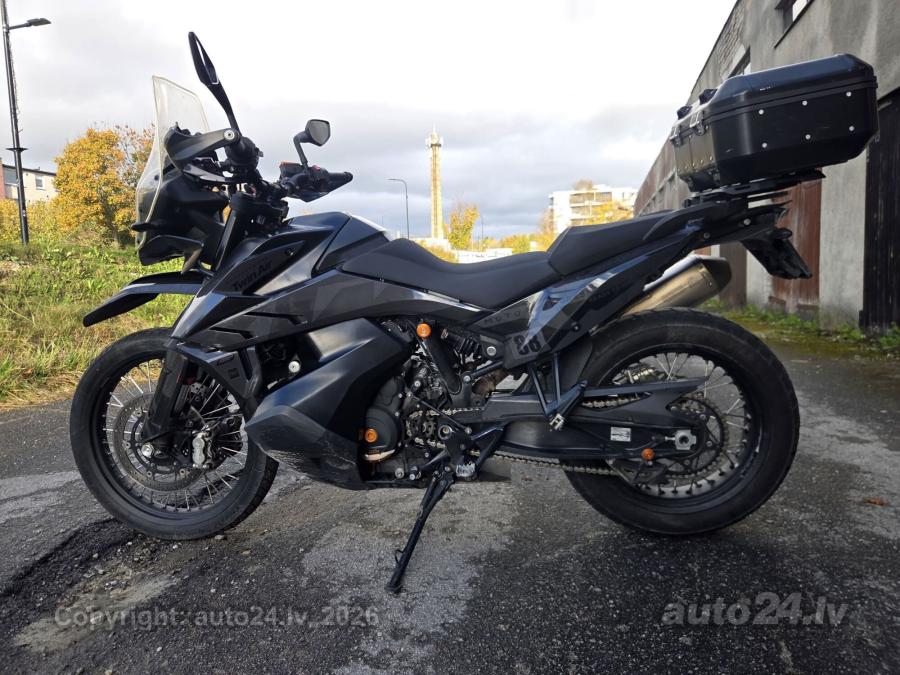 Melns KTM 790 Adventure 2019 Tallina, ar dzinēja tilpumu 0.80 L un nobraukumu 41 tūkst. km par 6450 €, foto 4 vietnē AUTOMOTO.COM.LV