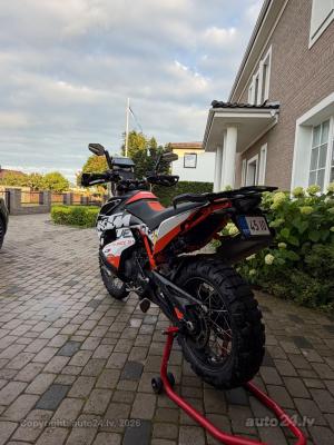 KTM 790 Adventure 2019 Tallina, ar dzinēja tilpumu 0.79 L un nobraukumu 36 tūkst. km par 9900 €, foto 3 vietnē AUTOMOTO.COM.LV