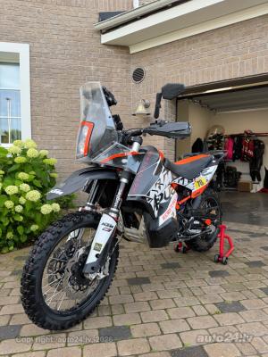 KTM 790 Adventure 2019 Tallina, ar dzinēja tilpumu 0.79 L un nobraukumu 36 tūkst. km par 9900 €, foto 4 vietnē AUTOMOTO.COM.LV