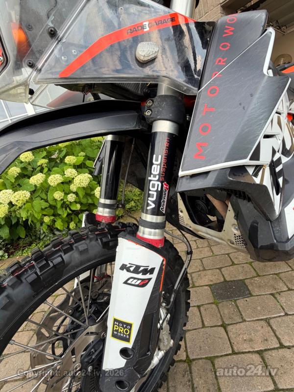 KTM 790 Adventure 2019 Tallina, ar dzinēja tilpumu 0.79 L un nobraukumu 36 tūkst. km par 9900 €, foto 5 vietnē AUTOMOTO.COM.LV