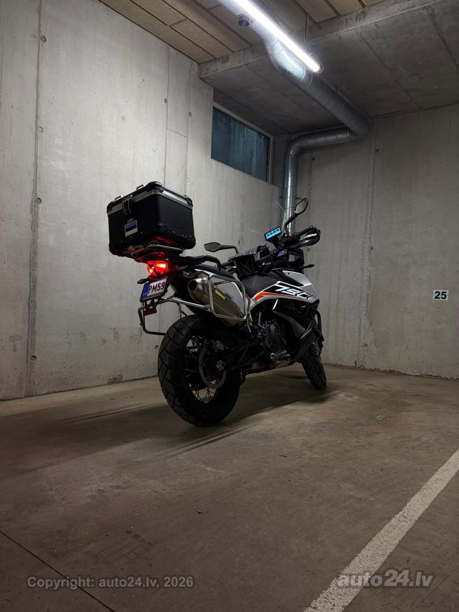 KTM 790 Adventure 2021 in Tallinn, with an engine capacity of 0.80 L and mileage of 25 thousand km for 8950 €, photo 14 on AUTOMOTO.COM.LV