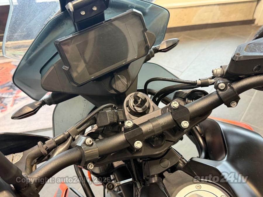 Oranžs KTM 790 Adventure 2020 Tallina, ar dzinēja tilpumu 0.80 L un nobraukumu 39 tūkst. km par 6490 €, foto 14 vietnē AUTOMOTO.COM.LV