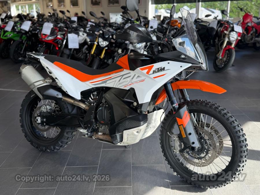 Oranžs KTM 790 Adventure 2023 Tallina, ar dzinēja tilpumu 0.80 L un nobraukumu 15 tūkst. km par 7990 €, foto 1 vietnē AUTOMOTO.COM.LV