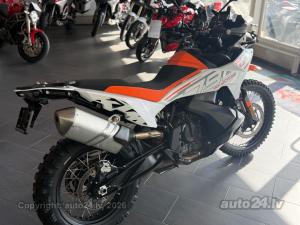 Oranžs KTM 790 Adventure 2023 Tallina, ar dzinēja tilpumu 0.80 L un nobraukumu 15 tūkst. km par 7990 €, foto 4 vietnē AUTOMOTO.COM.LV