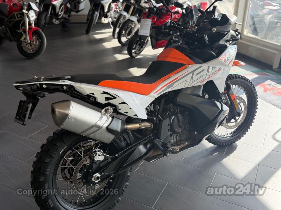 Oranžs KTM 790 Adventure 2023 Tallina, ar dzinēja tilpumu 0.80 L un nobraukumu 15 tūkst. km par 7990 €, foto 4 vietnē AUTOMOTO.COM.LV