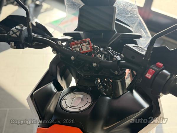 Orange KTM 790 Adventure 2023 in Tallinn, with an engine capacity of 0.80 L and mileage of 15 thousand km for 7990 €, photo 5 on AUTOMOTO.COM.LV