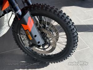 Oranžs KTM 790 Adventure 2023 Tallina, ar dzinēja tilpumu 0.80 L un nobraukumu 15 tūkst. km par 7990 €, foto 8 vietnē AUTOMOTO.COM.LV