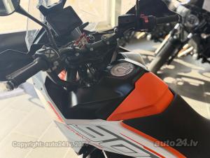 Oranžs KTM 790 Adventure 2023 Tallina, ar dzinēja tilpumu 0.80 L un nobraukumu 15 tūkst. km par 7990 €, foto 13 vietnē AUTOMOTO.COM.LV