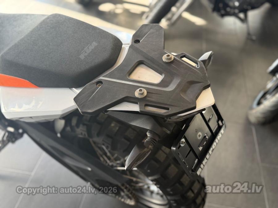 Oranžs KTM 790 Adventure 2023 Tallina, ar dzinēja tilpumu 0.80 L un nobraukumu 15 tūkst. km par 7990 €, foto 16 vietnē AUTOMOTO.COM.LV