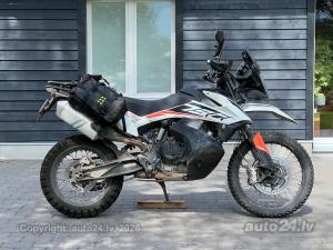 White KTM 790 Adventure 2019 in Viljandi, with an engine capacity of 0.79 L and mileage of 36 thousand km for 7490 €, photo 3 on AUTOMOTO.COM.LV