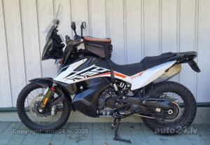 Balts KTM 790 Adventure 2020 Tallina, ar dzinēja tilpumu 0.80 L un nobraukumu 15 tūkst. km par 7650 €, foto 1 vietnē AUTOMOTO.COM.LV