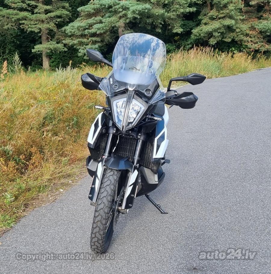 Balts KTM 790 Adventure 2020 Tallina, ar dzinēja tilpumu 0.80 L un nobraukumu 15 tūkst. km par 7650 €, foto 3 vietnē AUTOMOTO.COM.LV