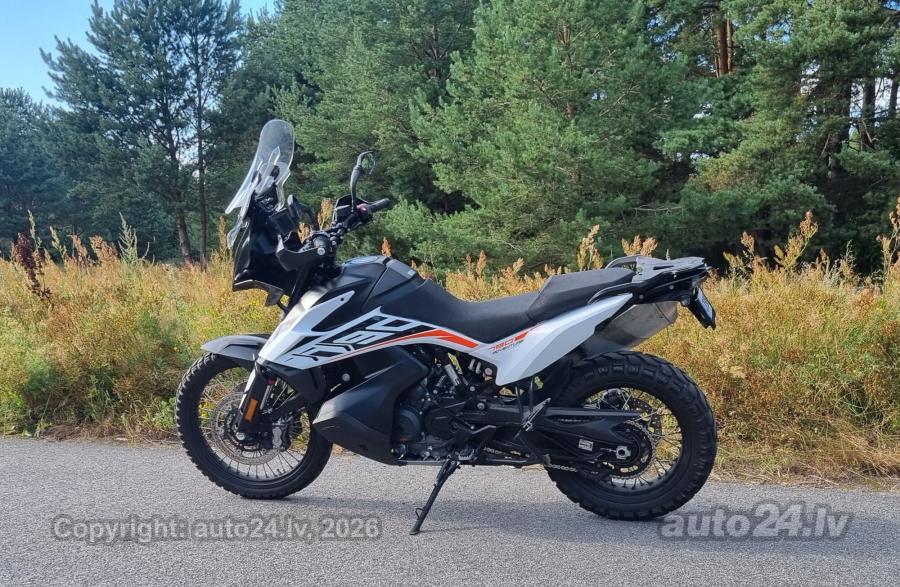 Balts KTM 790 Adventure 2020 Tallina, ar dzinēja tilpumu 0.80 L un nobraukumu 15 tūkst. km par 7650 €, foto 4 vietnē AUTOMOTO.COM.LV