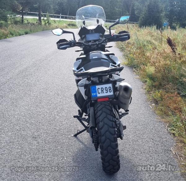 Balts KTM 790 Adventure 2020 Tallina, ar dzinēja tilpumu 0.80 L un nobraukumu 15 tūkst. km par 7650 €, foto 5 vietnē AUTOMOTO.COM.LV