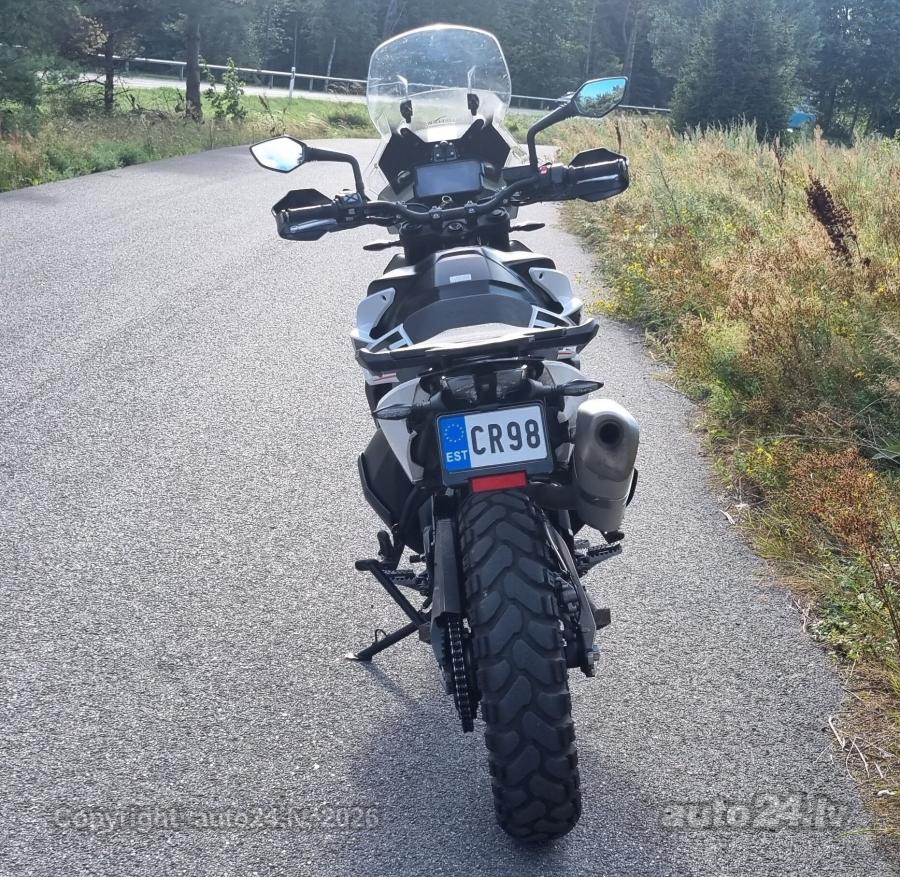 Balts KTM 790 Adventure 2020 Tallina, ar dzinēja tilpumu 0.80 L un nobraukumu 15 tūkst. km par 7650 €, foto 6 vietnē AUTOMOTO.COM.LV