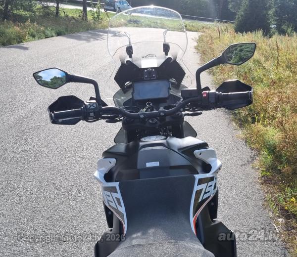 Balts KTM 790 Adventure 2020 Tallina, ar dzinēja tilpumu 0.80 L un nobraukumu 15 tūkst. km par 7650 €, foto 6 vietnē AUTOMOTO.COM.LV