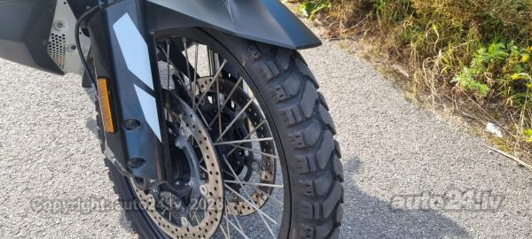 Balts KTM 790 Adventure 2020 Tallina, ar dzinēja tilpumu 0.80 L un nobraukumu 15 tūkst. km par 7650 €, foto 9 vietnē AUTOMOTO.COM.LV