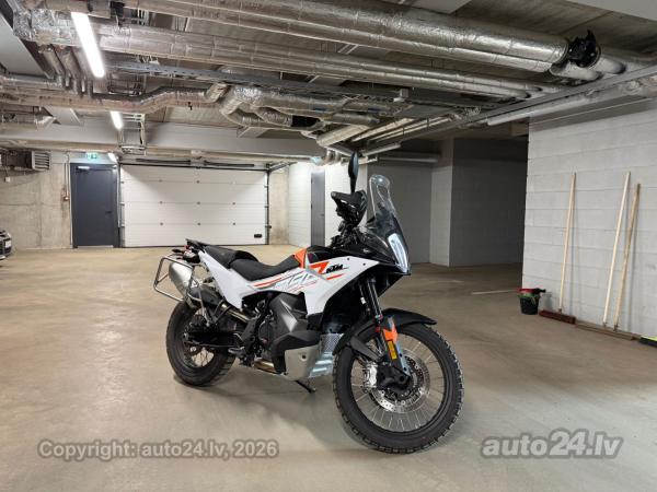 White KTM 790 Adventure 2024 in Tallinn, with an engine capacity of 0.80 L and mileage of 2 thousand km for 10990 €, photo 2 on AUTOMOTO.COM.LV